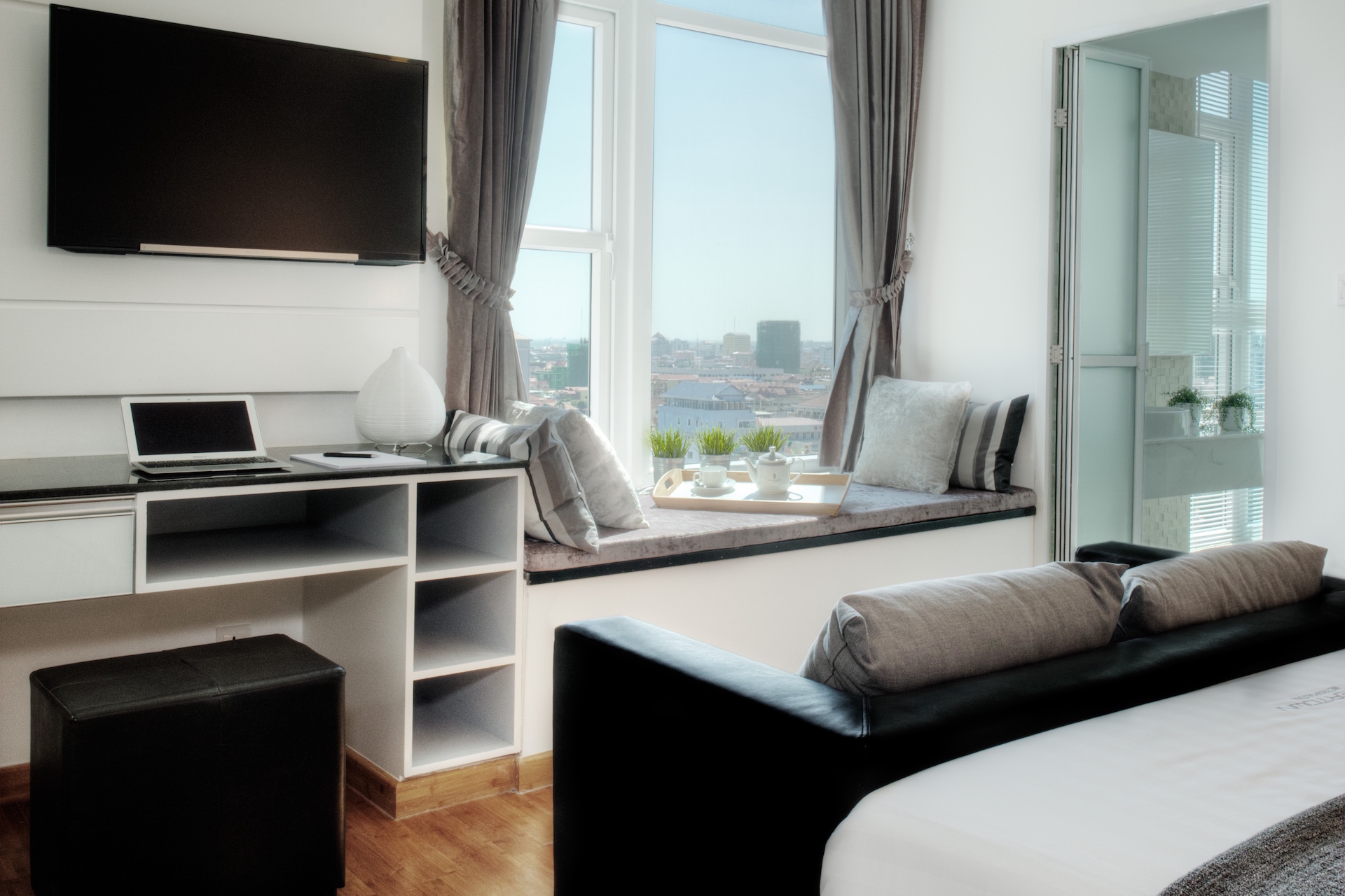 We offer our premier suites' ultimate unity of comfort and luxury